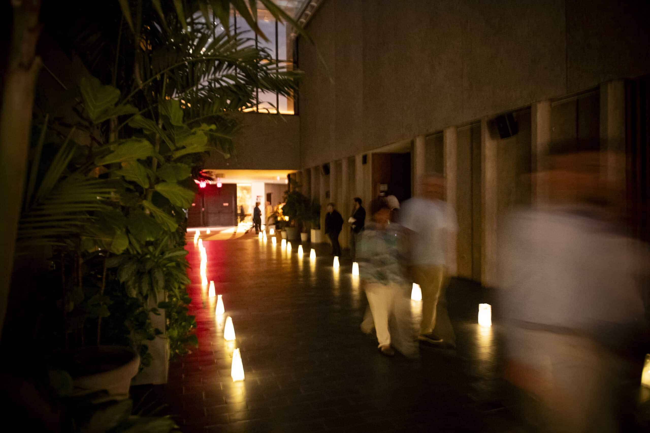 "Lift Up the Light," Rabbi Elaine Zecher's Shabbat Awakenings - Temple ...